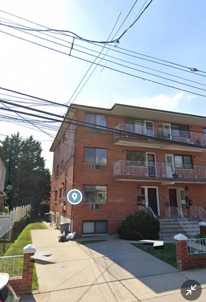 Cozy Suite Next To Bayside Lirr - Port Washington, NY