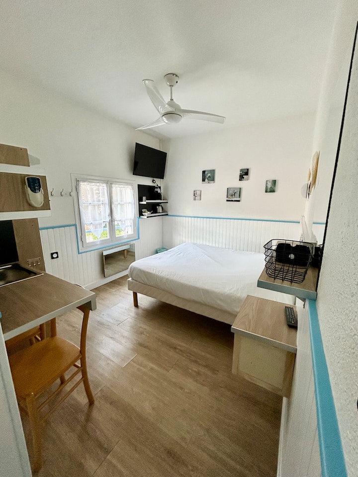 Hôtel Oasis Chambre Double Côté Village - Port-Vendres