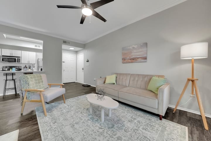 Sapphire 1bd Loft | Pool & Gym - Carrollton, TX