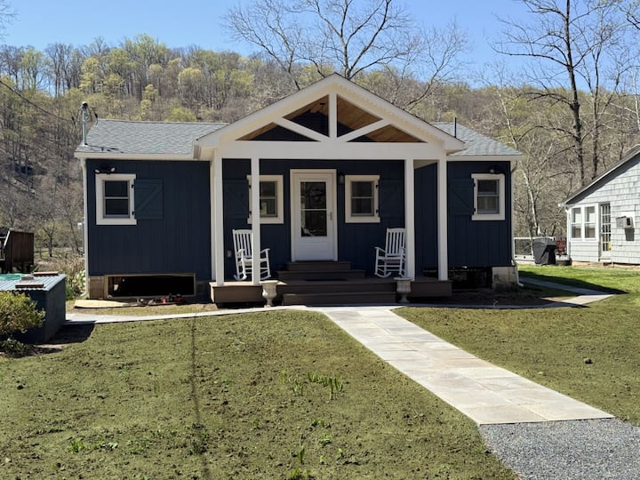 Riverside Retreat - New Hope, PA
