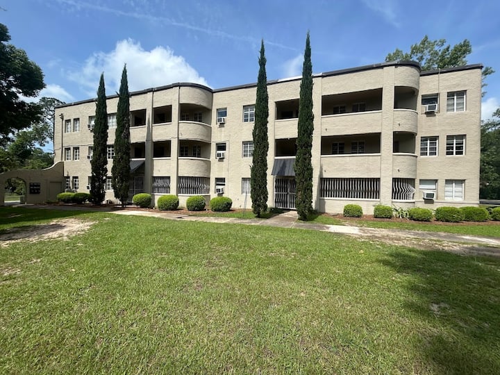 The Urban Retreat - Albany, GA