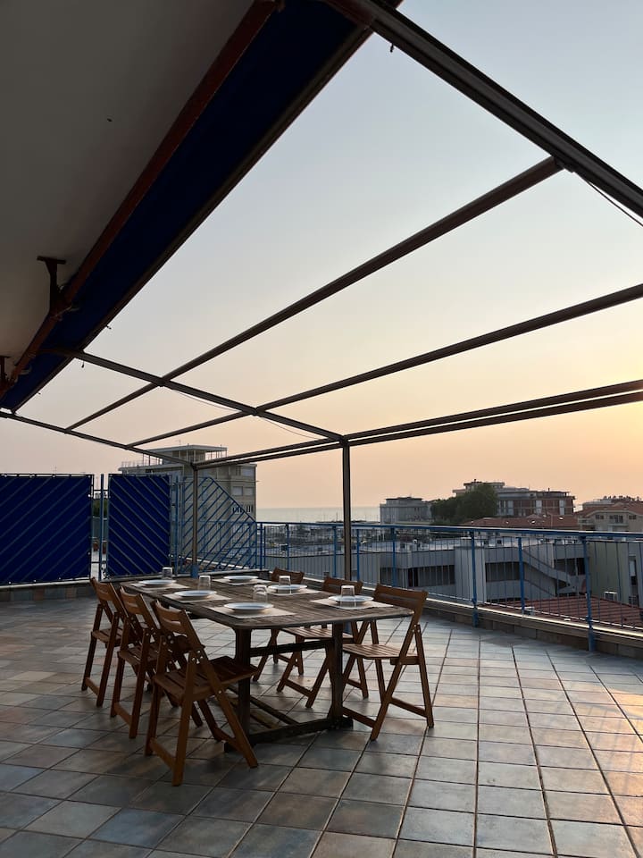 L'attico Dei Due Orizzonti - Viareggio