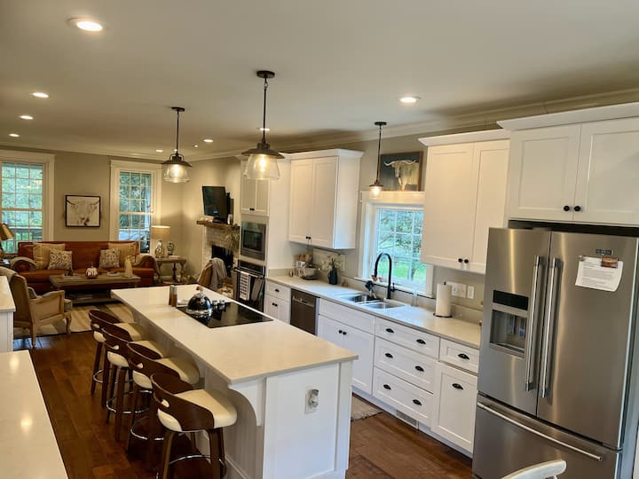 Country Charm Near Nashville - Arrington Vineyards, Arrington