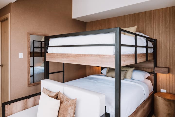 Habitación Privada Y Funcional / Excelente Zona - Guatemala City