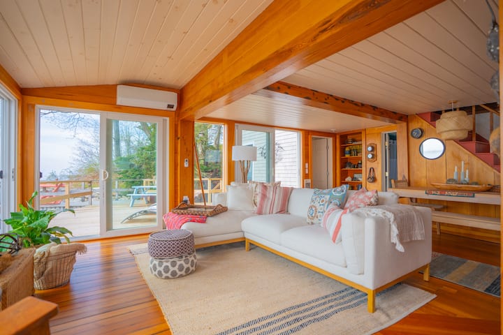 Oceanfront Boathouse On Casco Bay - Freeport