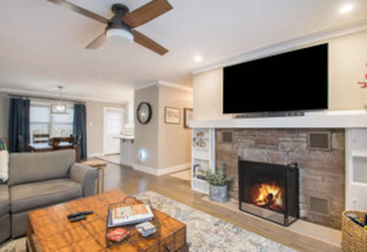 Walk To Nd/sleeps 12 Great For Graduation 2026! - South Bend, IN