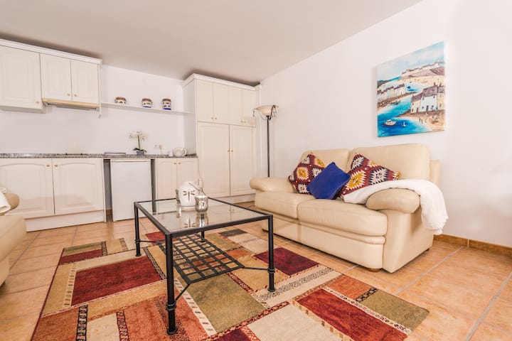 Sunny Villa Flat B: Pool, Sea View - Moraira