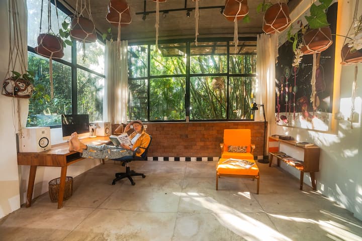 Air Ubud: The Artist Apartment – Jungle & View - Ubud