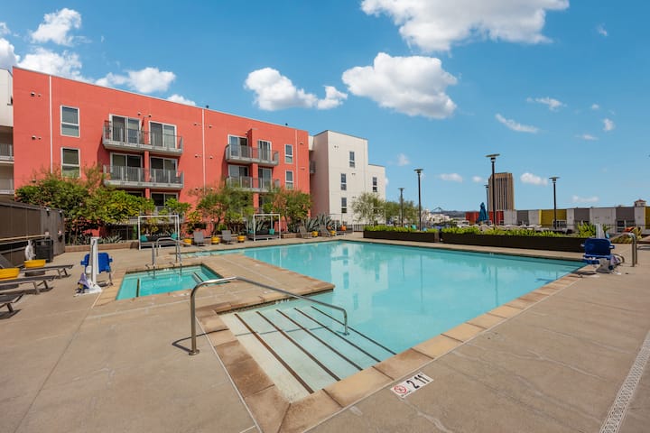 2br Convenient Citycenter Location, Full Amenities - Los Angeles, CA