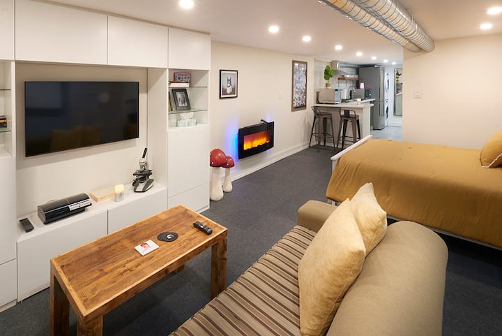 Well Appointed, Private Studio - Mississauga