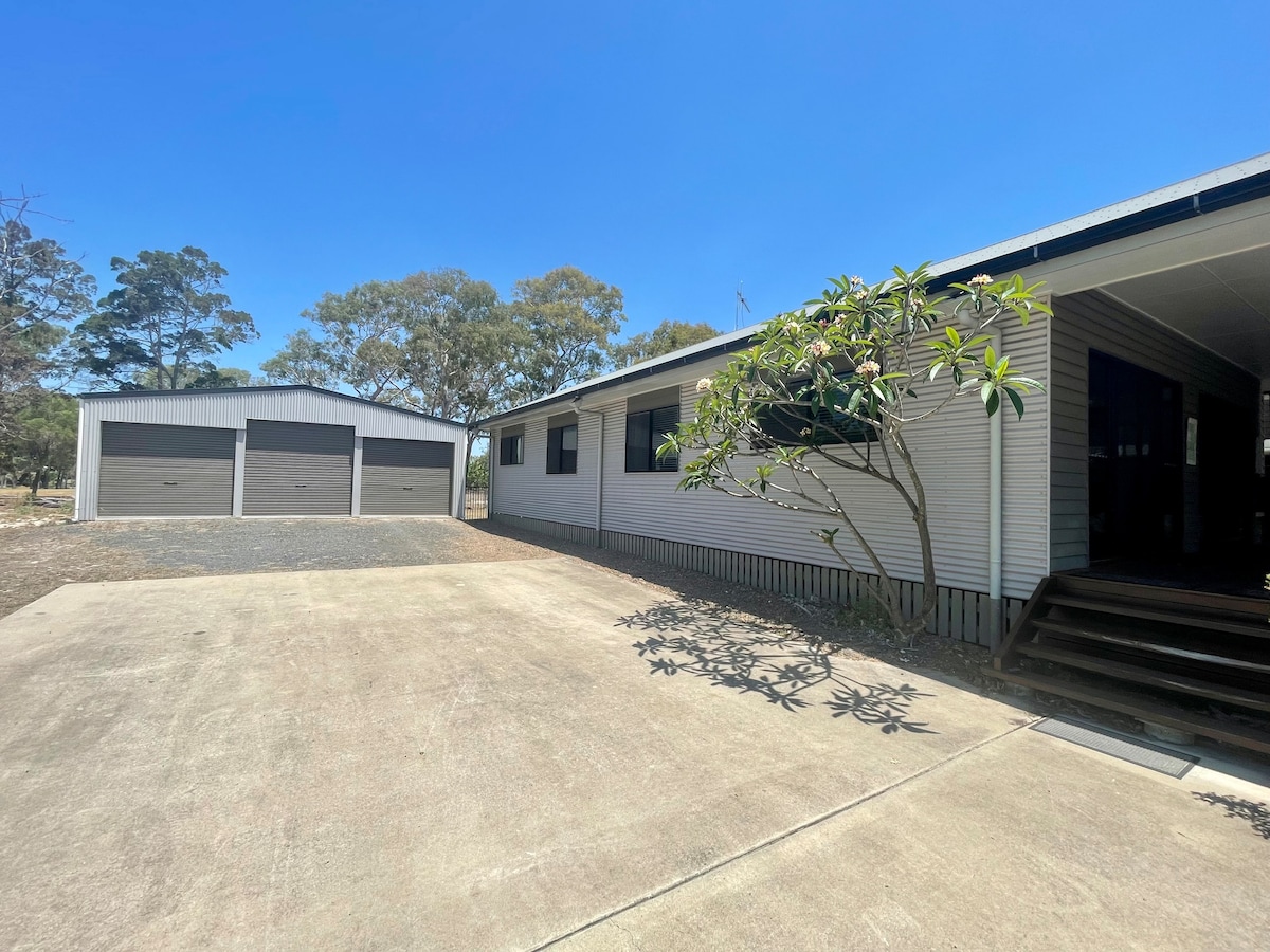 First Light on First - Houses for Rent in Woodgate, Queensland ...