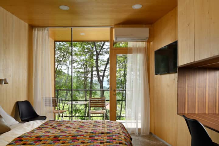 Glamping Hut Comfort + Hot Tub - Vipava