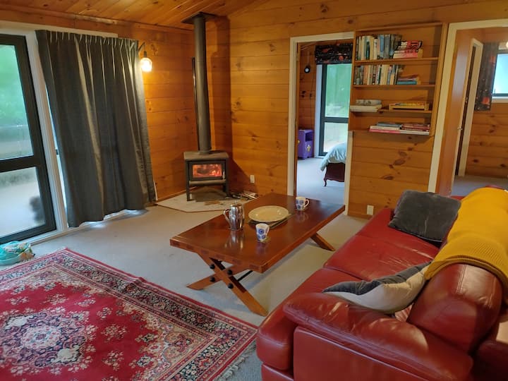 Bush Cottage - Upper Hutt
