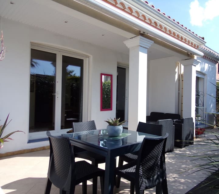 Villa 2 Ch. Climatisée + Jardin - Vias