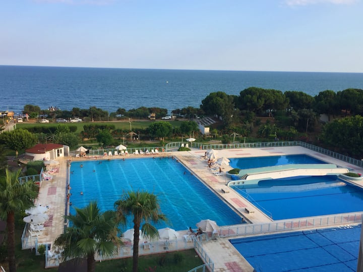 Beachfront Flat With Full Security - Mersin