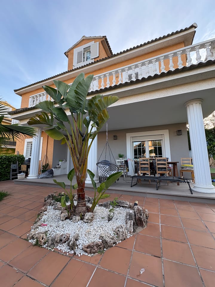 Chalet En La Cañada - La Pobla de Vallbona