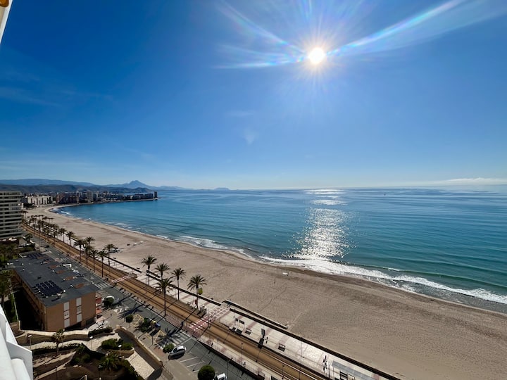 Apartamento Primera Línea De Playa En Muchavista - Alicante