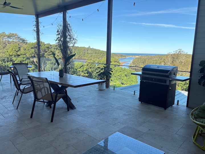 Upper Deck - Sawtell