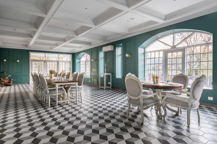 The Mansion / Hogwarts-style Luxury Stay - 6 Br - Solan