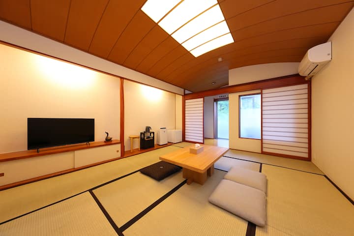 箱根強羅/客室露天風呂付/強羅駅徒歩8分/最大4名様/free Wi-fi - Hakone