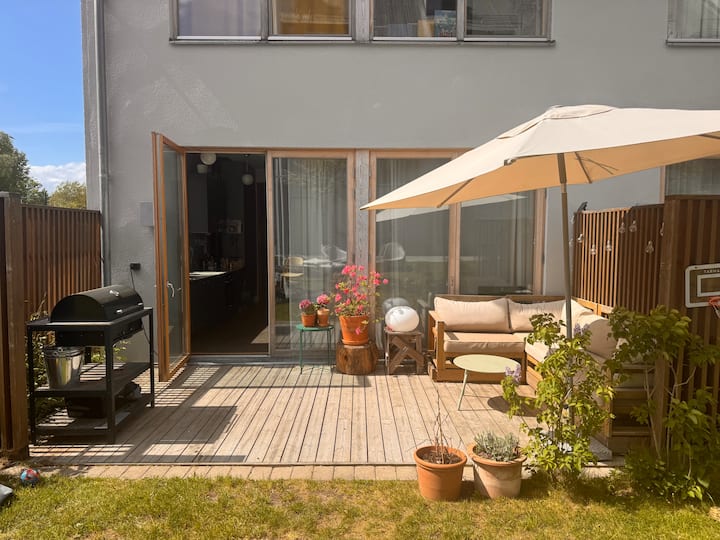 Cozy & Family Friendly Townhouse - Stockholm