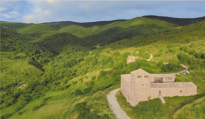 Palacio Del Xiv En Plena Naturaleza Cerca Pamplona - Aoiz