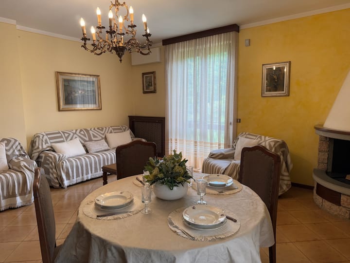 Villa Grazia Residenza A 5 Minuti Dal Lago D’iseo - Sarnico