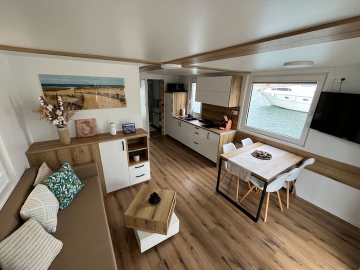 Seaesta Floating House - Constanța