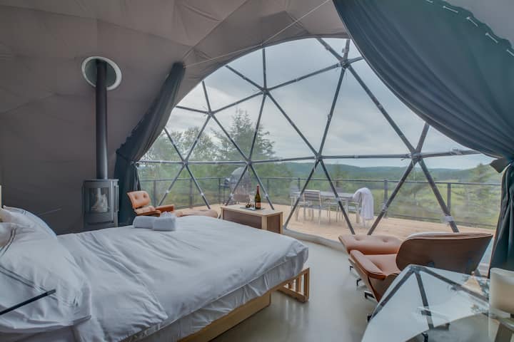Dome Classique Vue: 1king, Hot Tub, Sauna - Mont-Tremblant