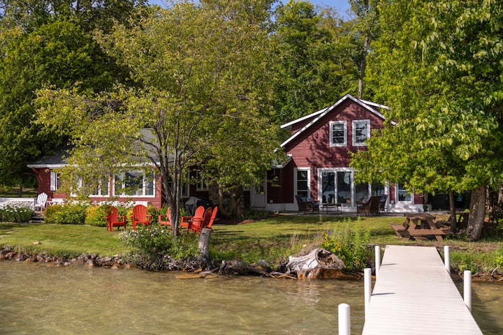 Glenview Hideaway - Located On Little Glen Lake - Glen Arbor, MI