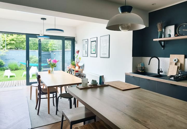 Bright & Spacious Family Home In Bayside - Dublin