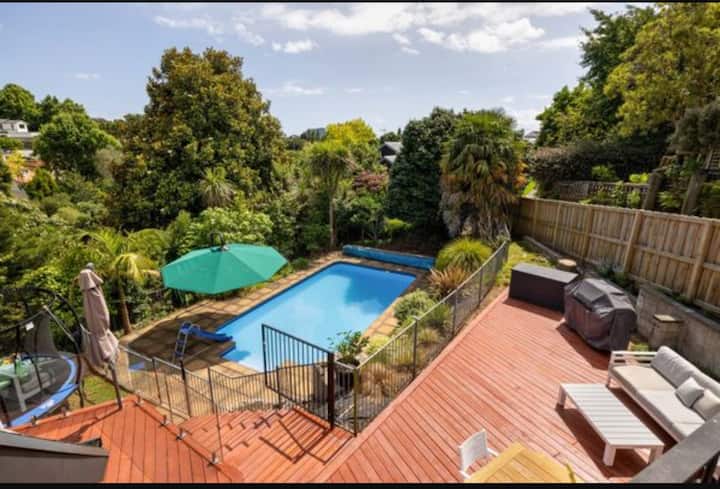 Family Home In Nature Oasis - Tauranga