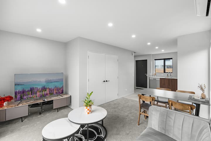 Sweet Home Near Airport - Christchurch