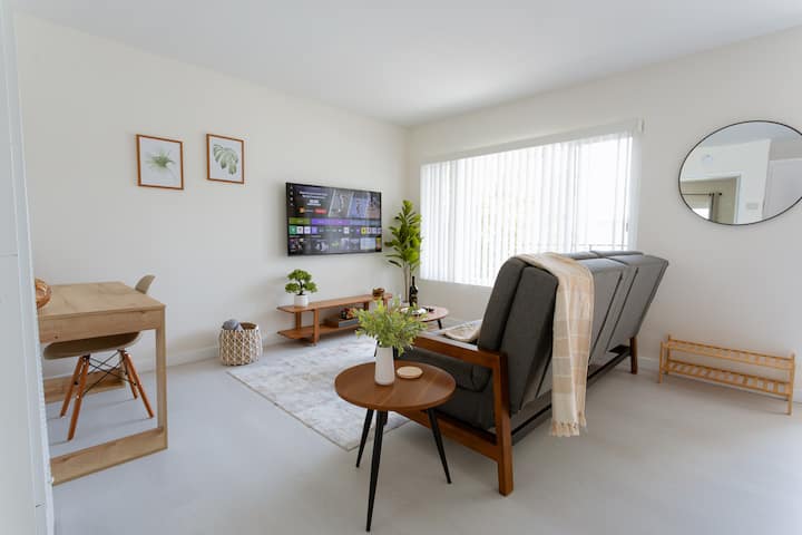 King Suite-easy Walk To Beach/strand Close To Dt O - Oceanside, CA