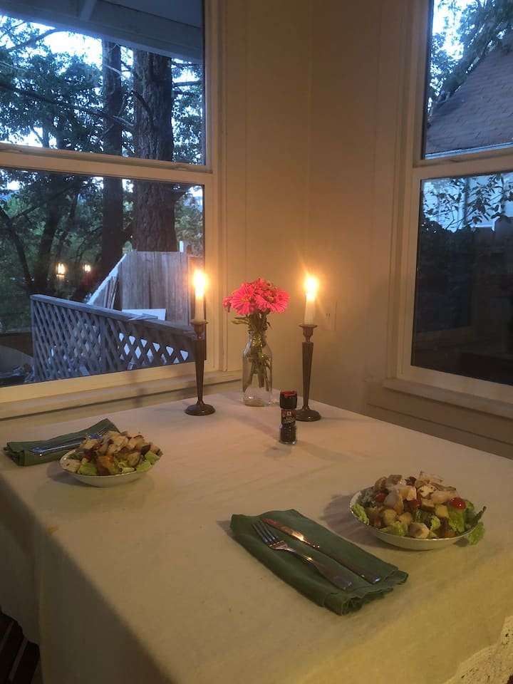 Calistoga Cottage On The Hill - Calistoga, CA