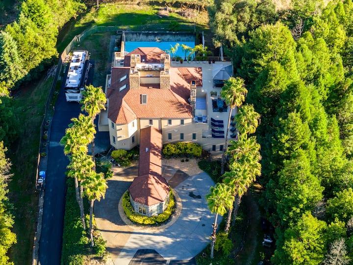 Bed & Breakfast Hot Tub & Views For Explorers - Healdsburg, CA