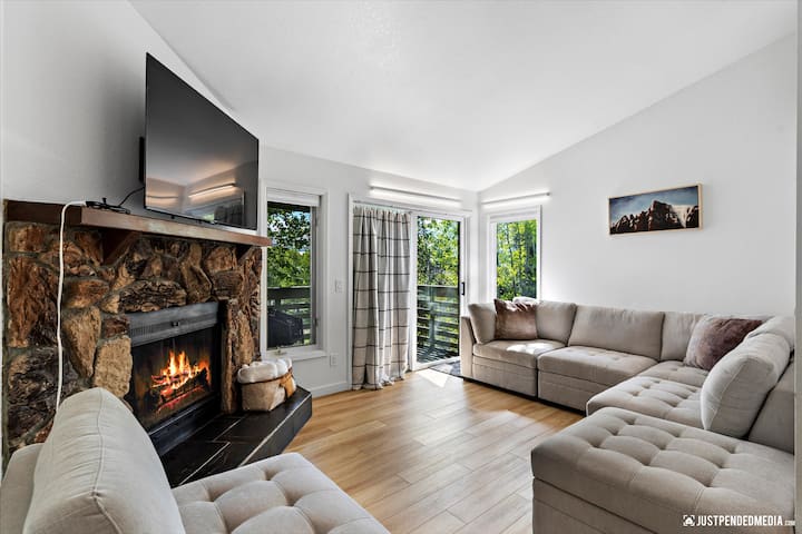 Blackberry Hideout: 2 Br Near Airport / Shopping - Anchorage, AK