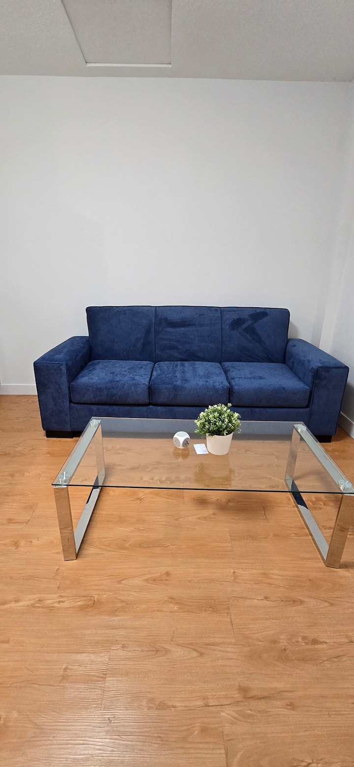 New Royal Inn Unit 103 - New Westminster