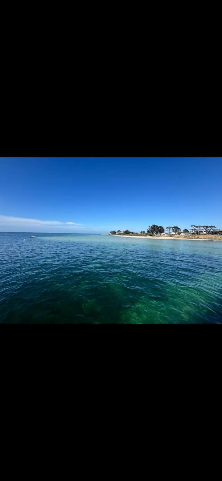 Samphire Retreat - Portarlington