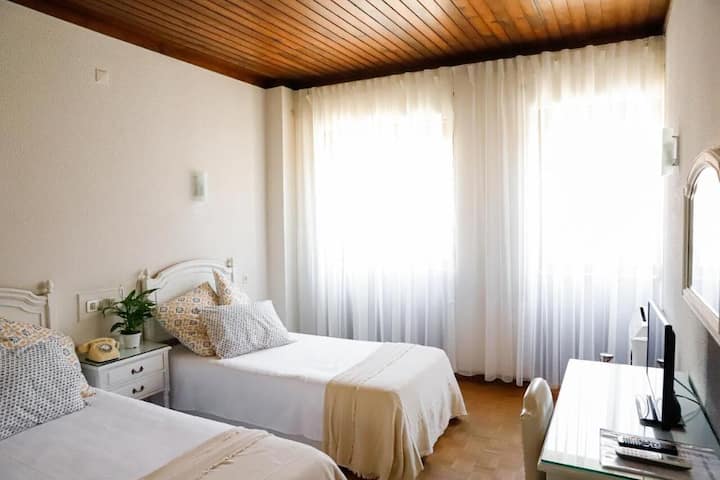 Q205 - Quarto Twin Standard - Braga