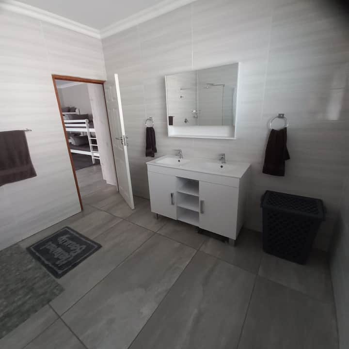 Self Catering Family Unit - Mossel Bay