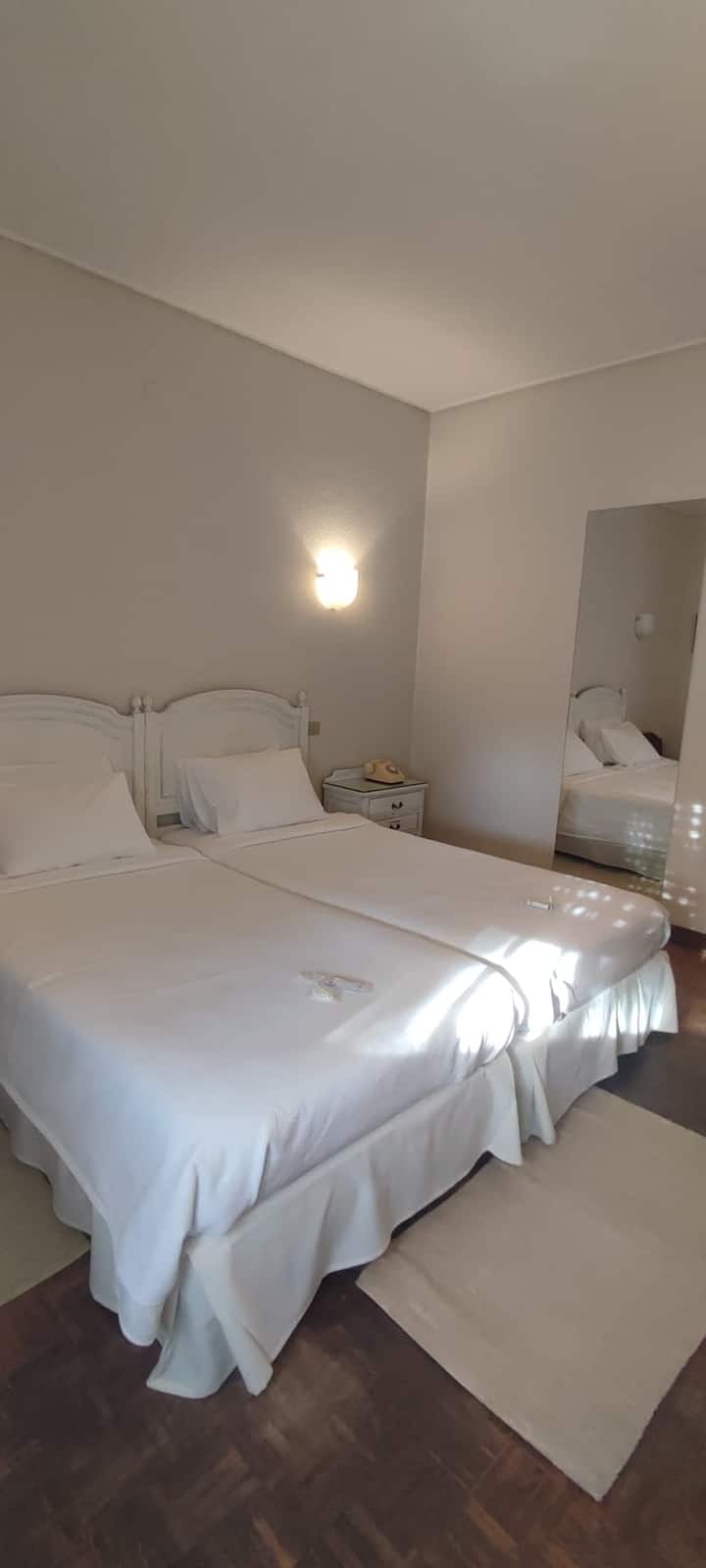 Q313 -Quarto Duplo/twin Superior - Braga