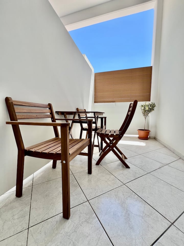 Charming Gems - Stavi - Athens Airport Eleftherios Venizelos (ATH)