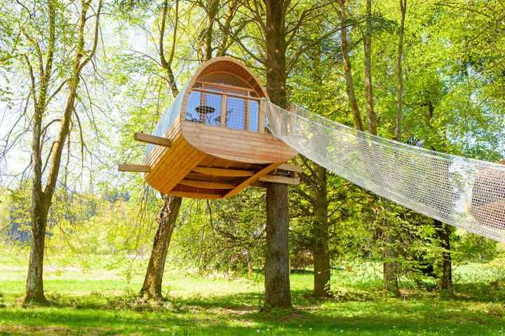 Cabane Dans Les Arbres - Voiron