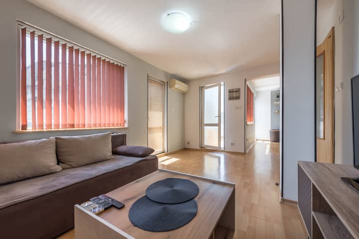 Cozy Space Near Grand Mall - Varna