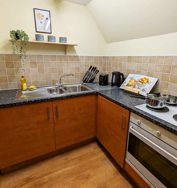 3-bed 1-bath Flat | Sleeps 6 - Woodbridge