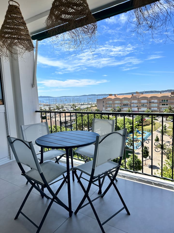 Appartement Vue Mer Sur Le Port - Hyères