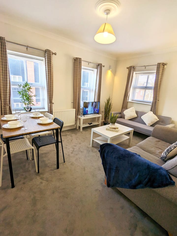 2-bed Maisonette (Sleeps 6) - Colchester