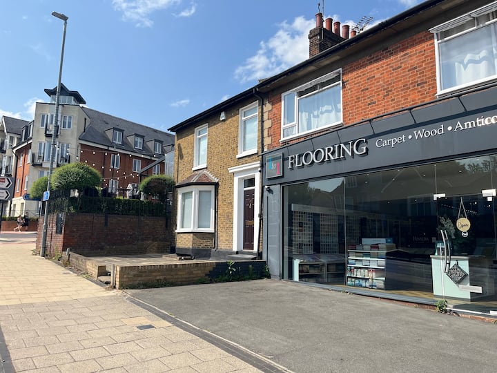 Yugogo - Apartment 37 London Rd - St Albans, UK