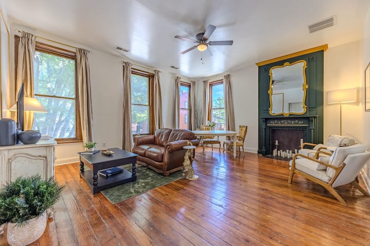 Huge, Downtown, Coffee, Breweries, Dogs & Babies - Frederick, MD